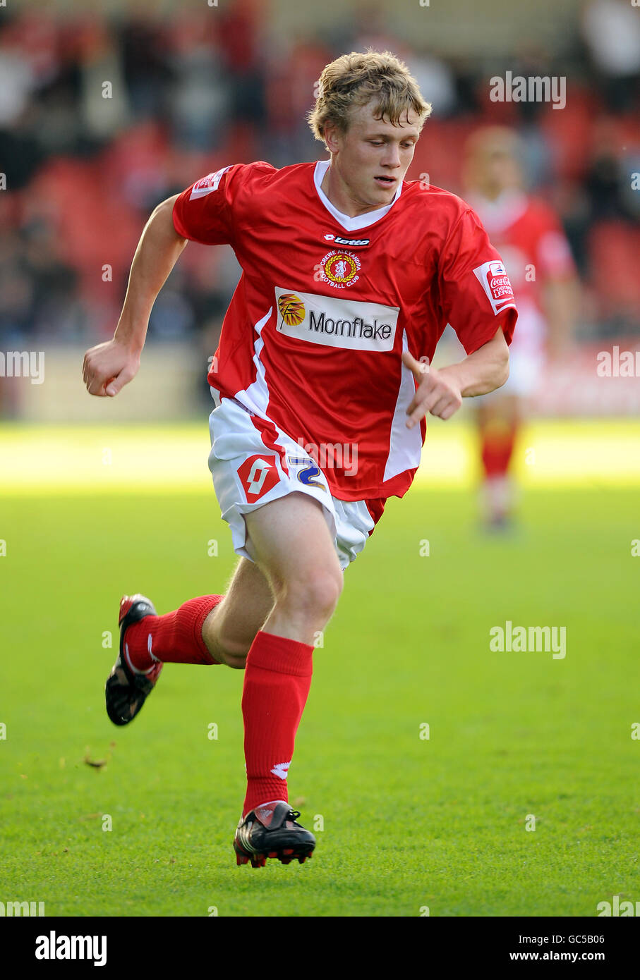 Fußball - Coca-Cola Football League Two - Crewe Alexandra V Port Val ...