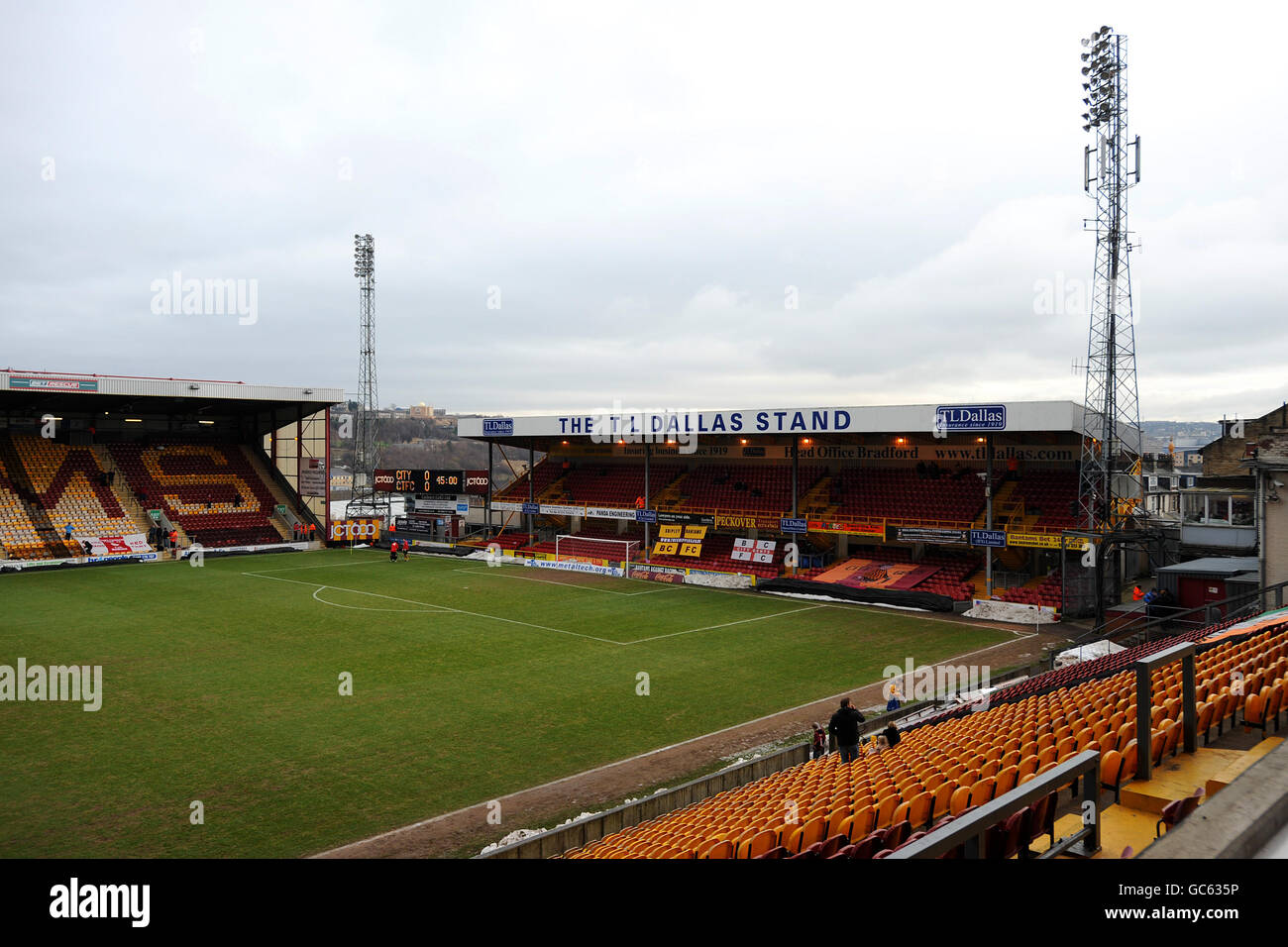 Fußball - Coca-Cola Football League Two - Bradford City / Cheltenham ...