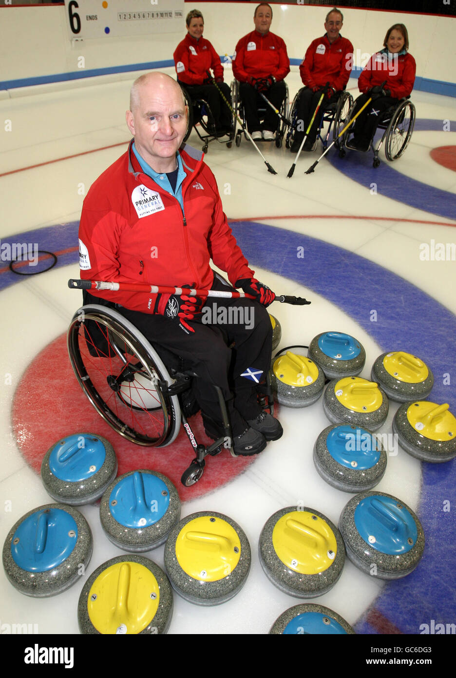 Michael mccreadie zentrum mit angie malone -Fotos und -Bildmaterial in ...