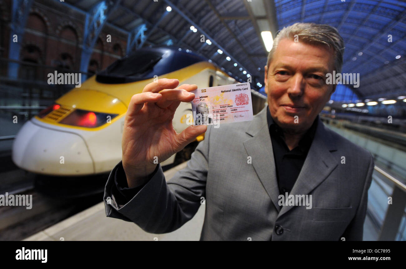 Id card uk -Fotos und -Bildmaterial in hoher Auflösung - Seite 3 - Alamy