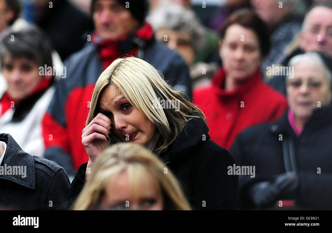 Mel maclean nach der beerdigung ihres partners -Fotos und -Bildmaterial ...