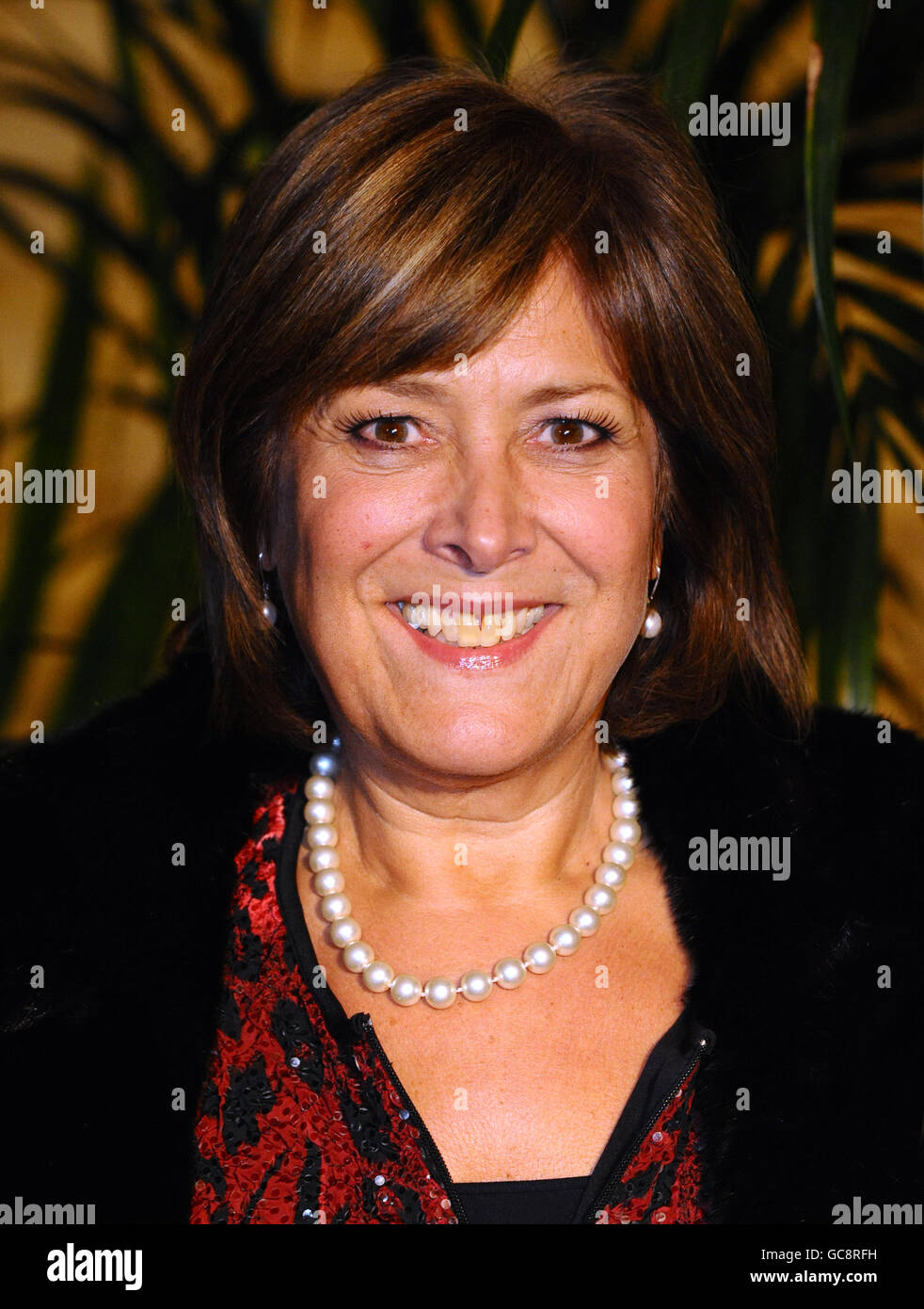 Actress lynda bellingham -Fotos und -Bildmaterial in hoher Auflösung ...