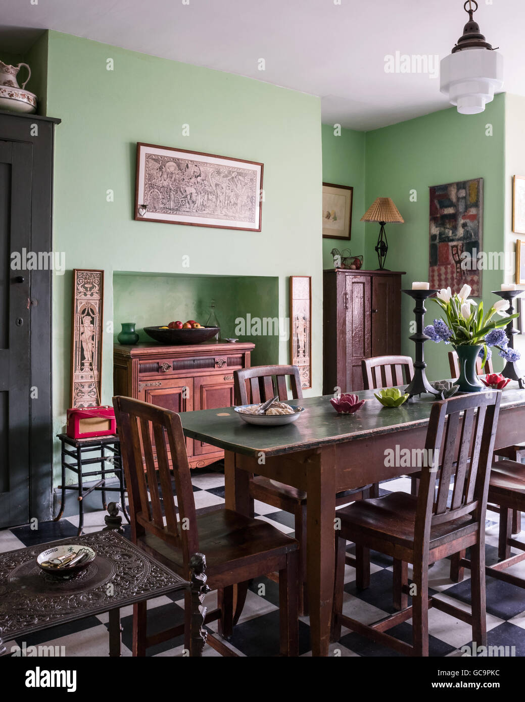 William morris stil -Fotos und -Bildmaterial in hoher Auflösung – Alamy