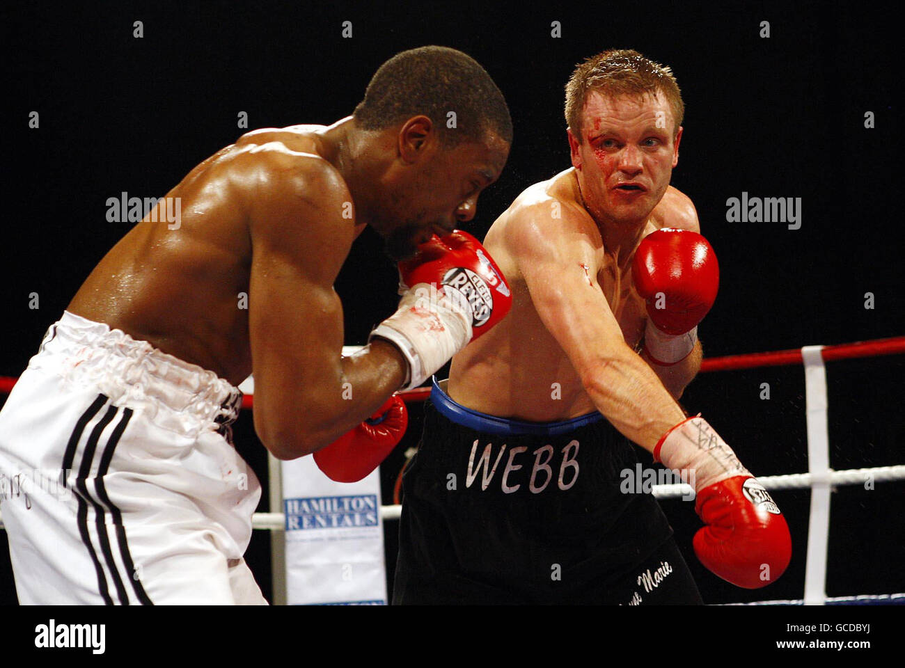 Boxing british light middleweight title -Fotos und -Bildmaterial in ...