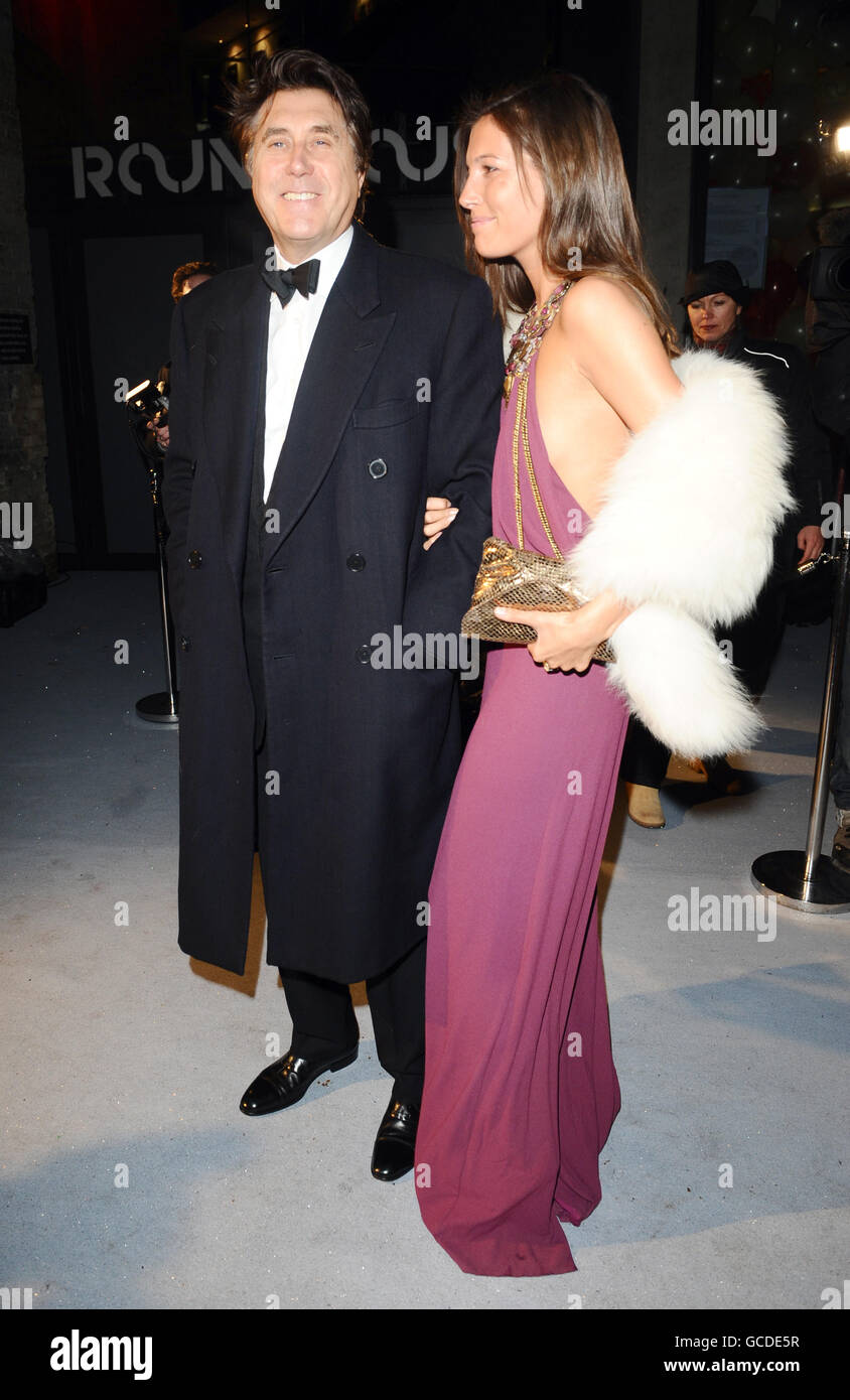 Bryan Ferry And Amanda Sheppard Stockfotos und -bilder Kaufen - Alamy