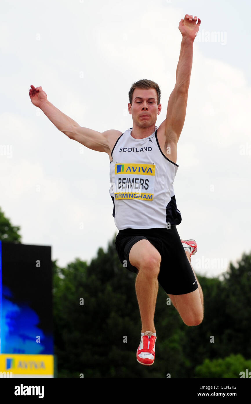 Long jump -Fotos und -Bildmaterial in hoher Auflösung – Alamy