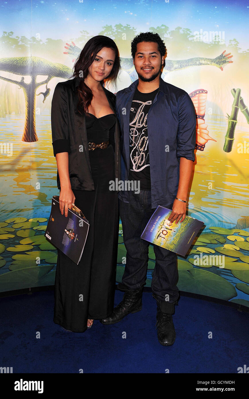 Nathalie emmanuel devon anderson kommt premiere totem -Fotos und ...