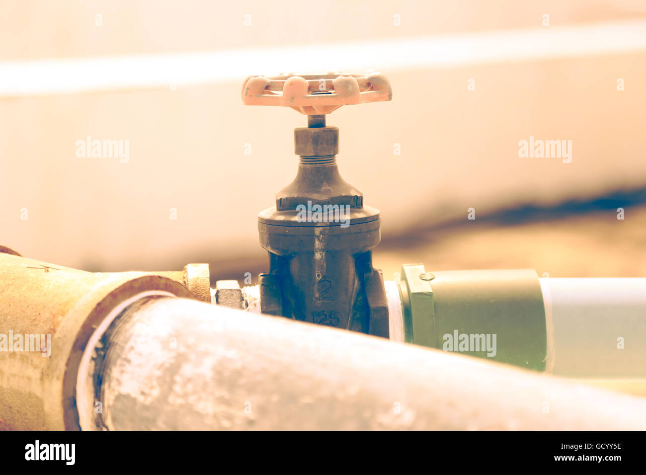 Valve conduit -Fotos und -Bildmaterial in hoher Auflösung – Alamy