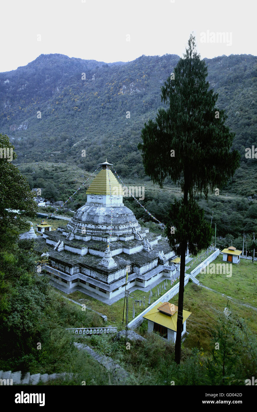 Gorsam chorten -Fotos und -Bildmaterial in hoher Auflösung – Alamy