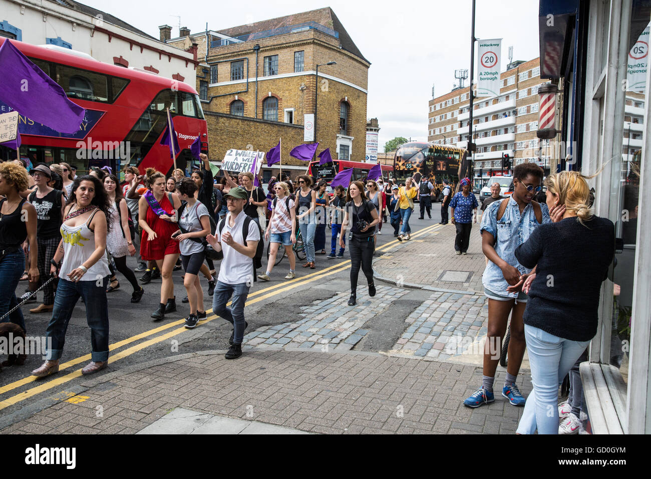 Members femen feminist protest group -Fotos und -Bildmaterial in hoher ...