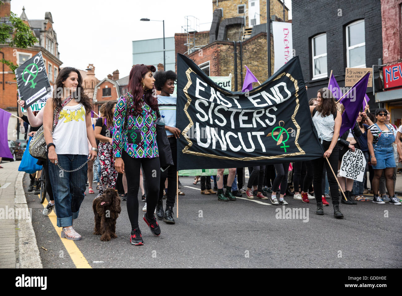 Members femen feminist protest group -Fotos und -Bildmaterial in hoher ...