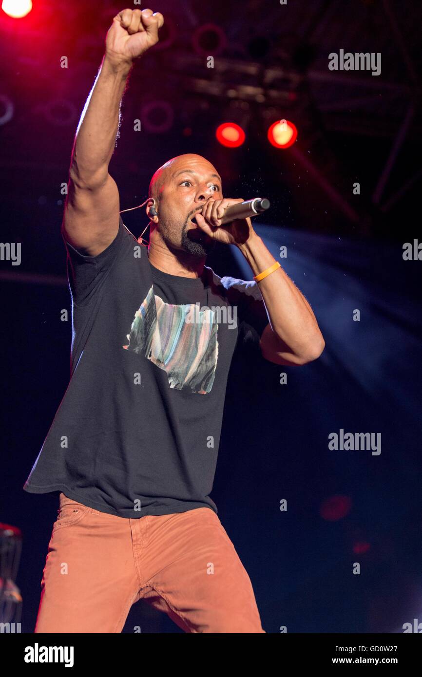 Milwaukee, Wisconsin, USA. 8. Juli 2016. Rapper COMMON (aka LONNIE ...
