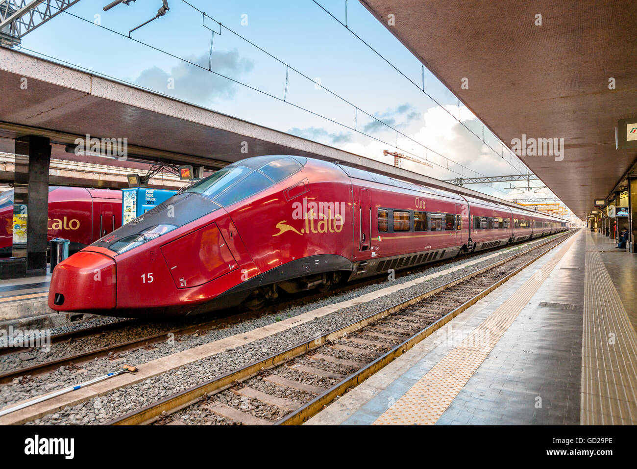 Roma termini station -Fotos und -Bildmaterial in hoher Auflösung – Alamy