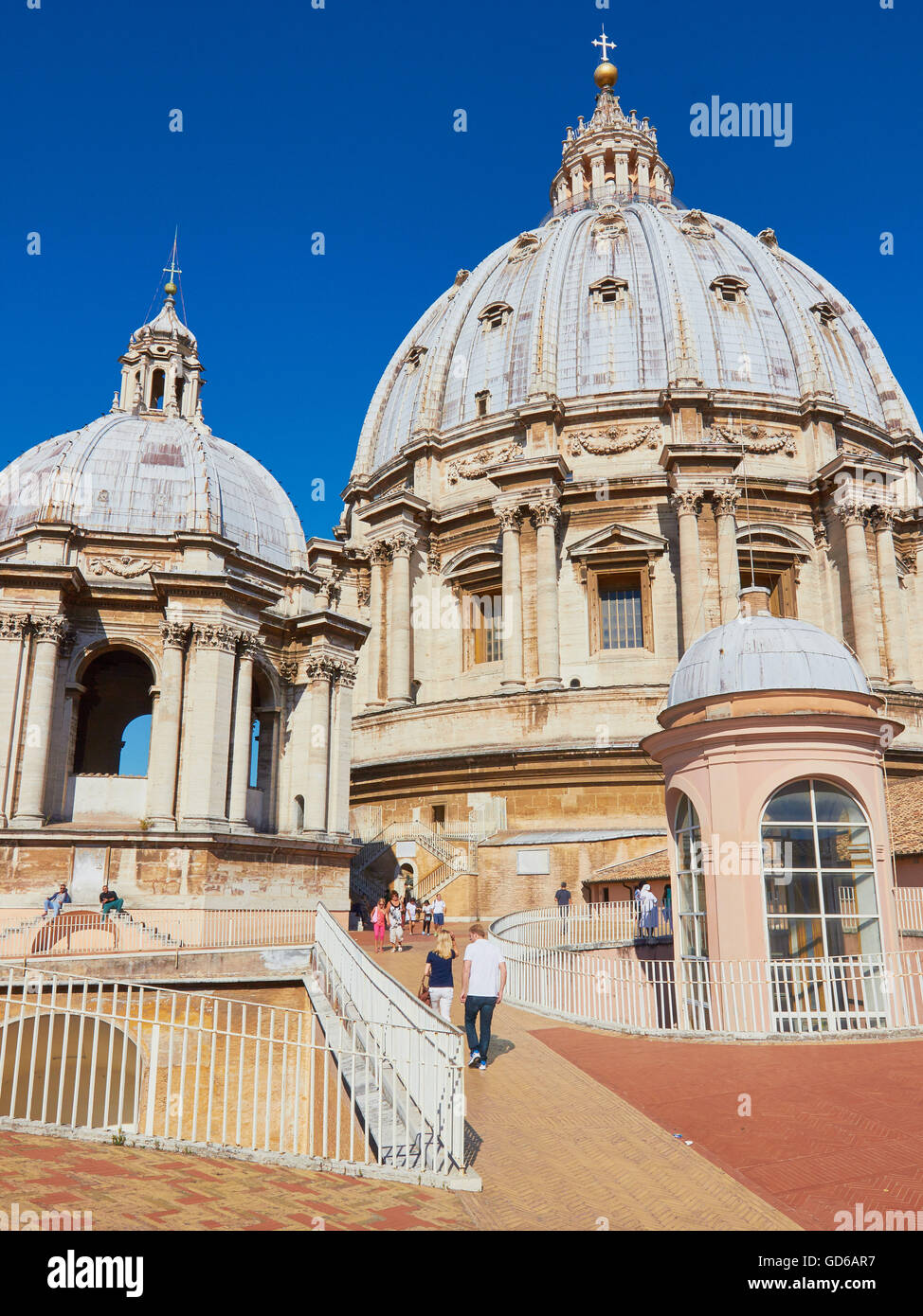 Kuppel michelangelo petersdom rom -Fotos und -Bildmaterial in hoher Auflösung – Alamy
