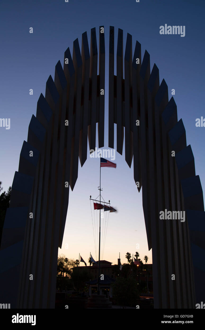 USS Arizona Signalmast von Ernest W. McFarland Memorial, Wesley Bolin ...