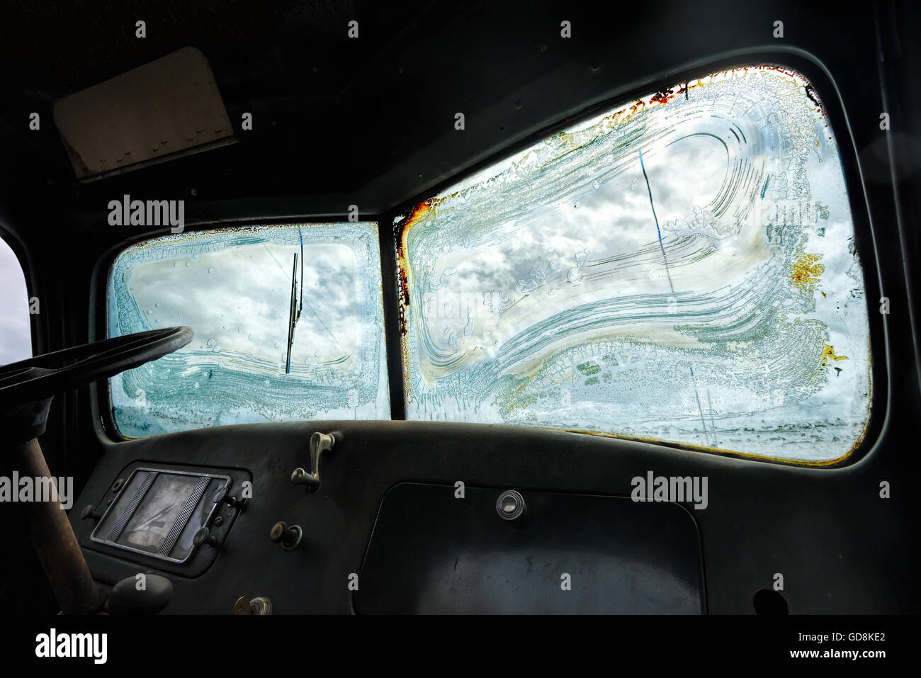 Vintage lkw innenraum -Fotos und -Bildmaterial in hoher Auflösung – Alamy