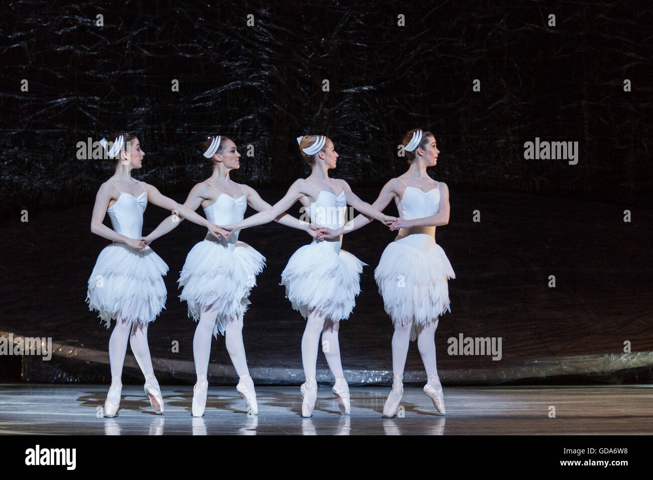 Ambre ballet -Fotos und -Bildmaterial in hoher Auflösung – Alamy