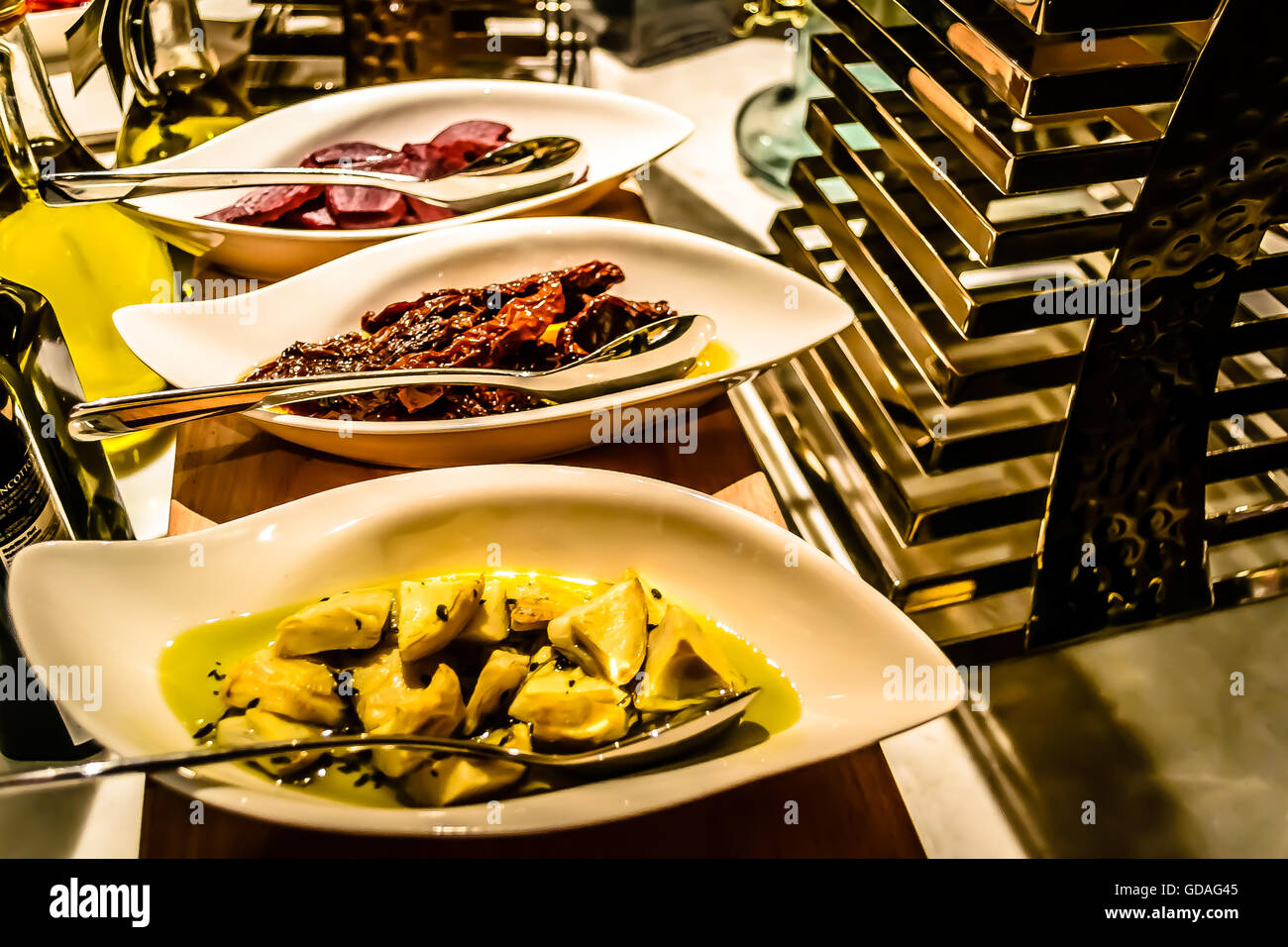 Italienische Antipasti-Buffet im italienischen restaurant ...