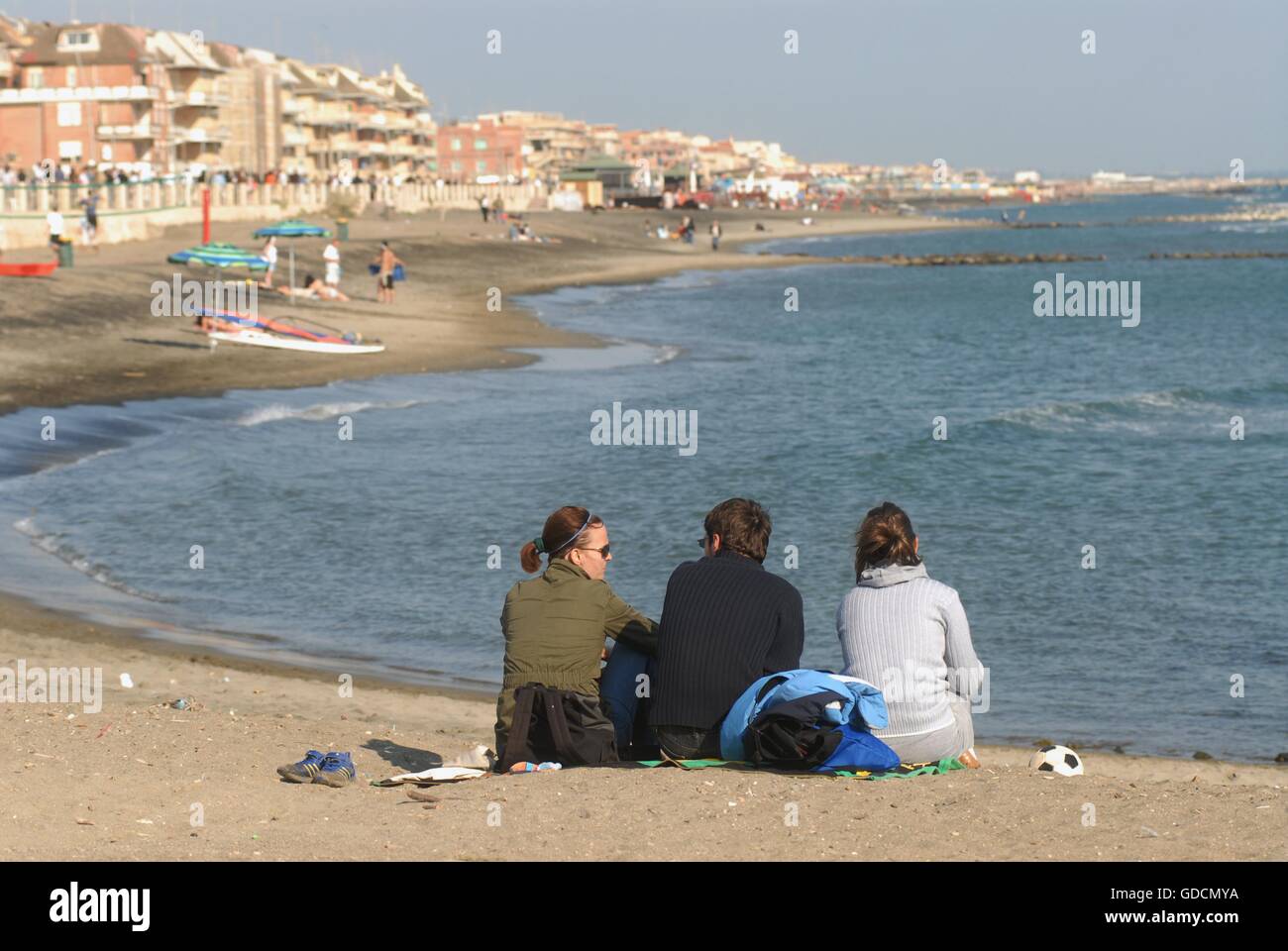 Uferpromenade von Ostia Lido, der Strand von Rom Stadt (Italien ...