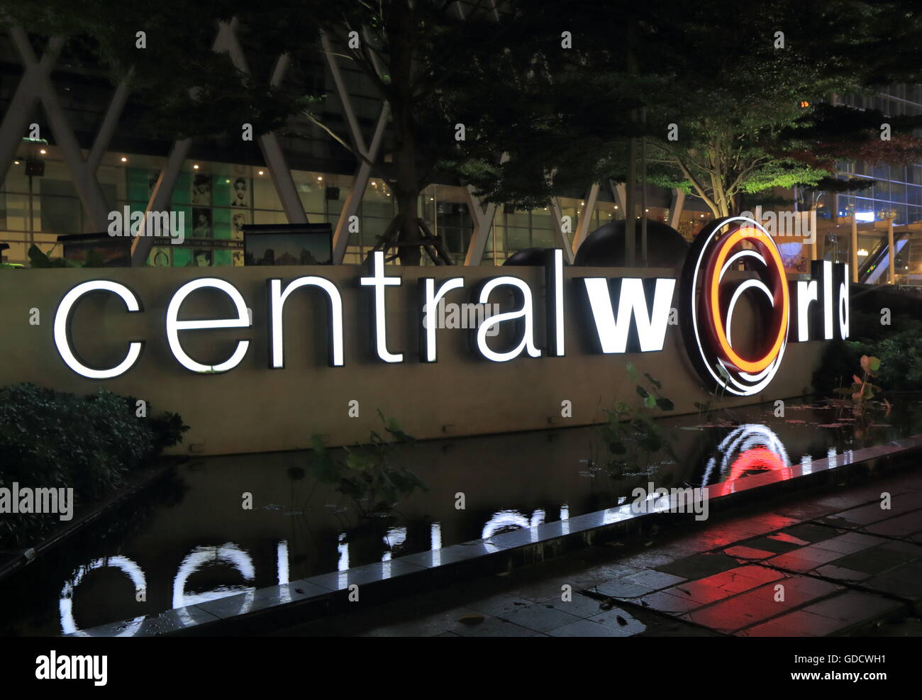 CentralWorld Shopping-Mall in Bangkok Thailand Stockfotografie - Alamy