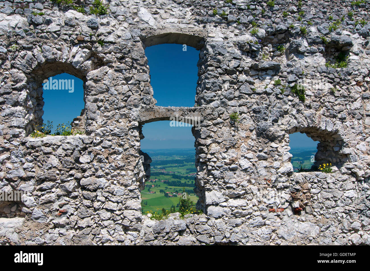 Castle ruin falkenstein pfronten -Fotos und -Bildmaterial in hoher ...