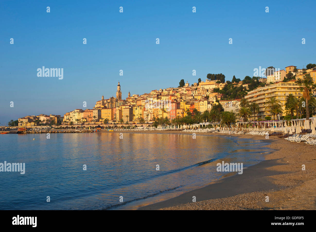Strand bei menton Stockfotos und -bilder Kaufen - Alamy