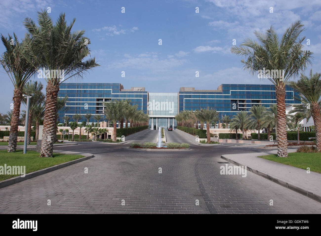 Fairmont hotel abu dhabi -Fotos und -Bildmaterial in hoher Auflösung ...