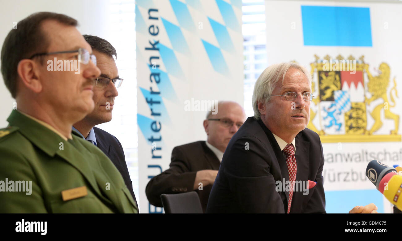 Würzburg, Deutschland. 19. Juli 2016. Superintendent Gerhard Kallert (Polizei-Präsidentschaft ...