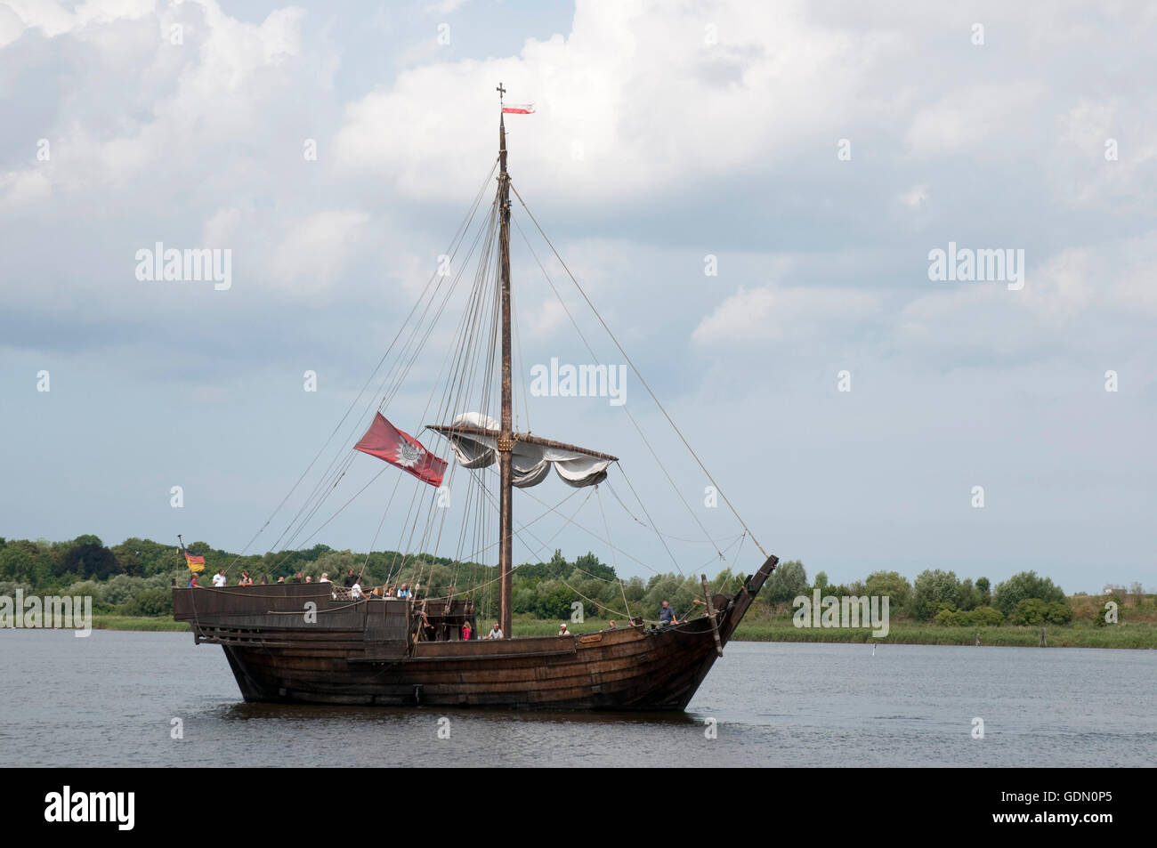 Hanse Kogge, ein historisches Segelschiff, Hanse Sail, ein maritimes ...