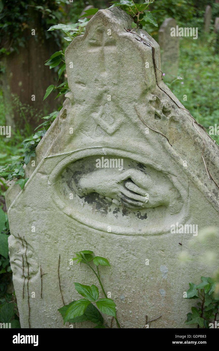 Masonic gravestone -Fotos und -Bildmaterial in hoher Auflösung – Alamy