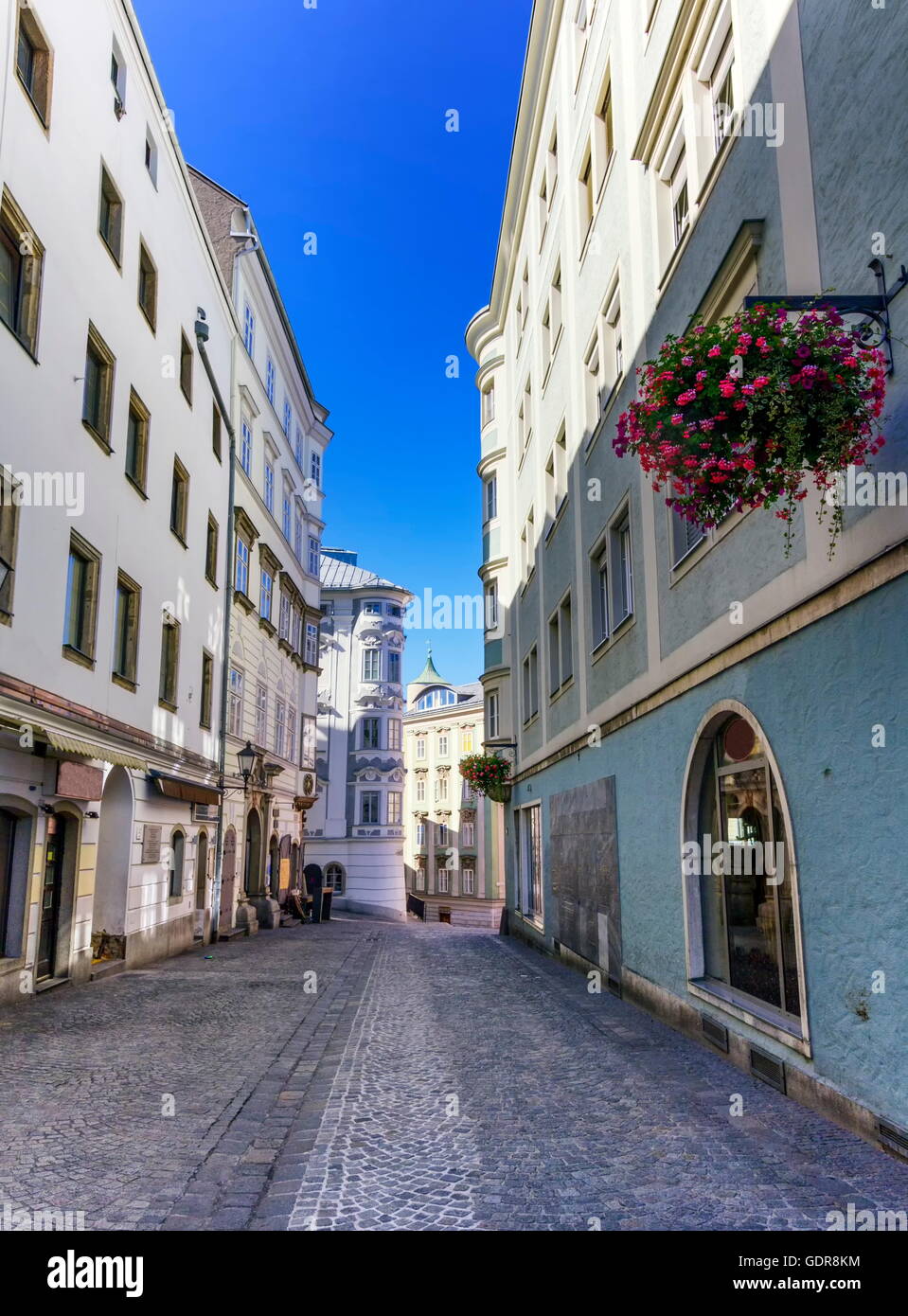 Straße in der Altstadt bis zum Tag, Linz, Österreich Stockfotografie ...
