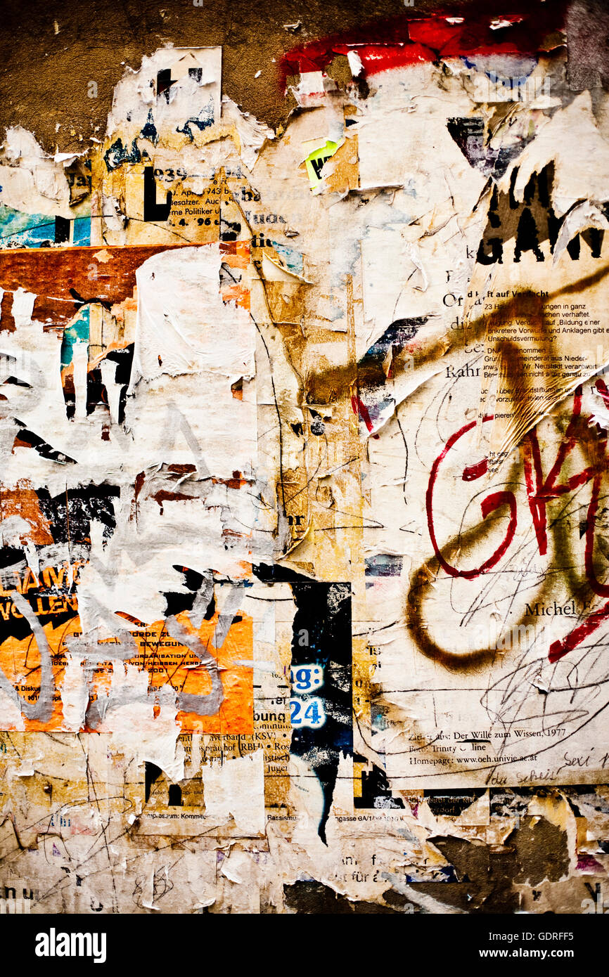 Zerrissenes plakat plakat -Fotos und -Bildmaterial in hoher Auflösung ...