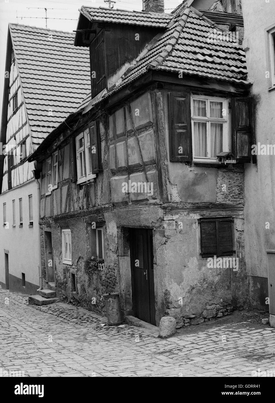 1977 in ihrem haus -Fotos und -Bildmaterial in hoher Auflösung – Alamy