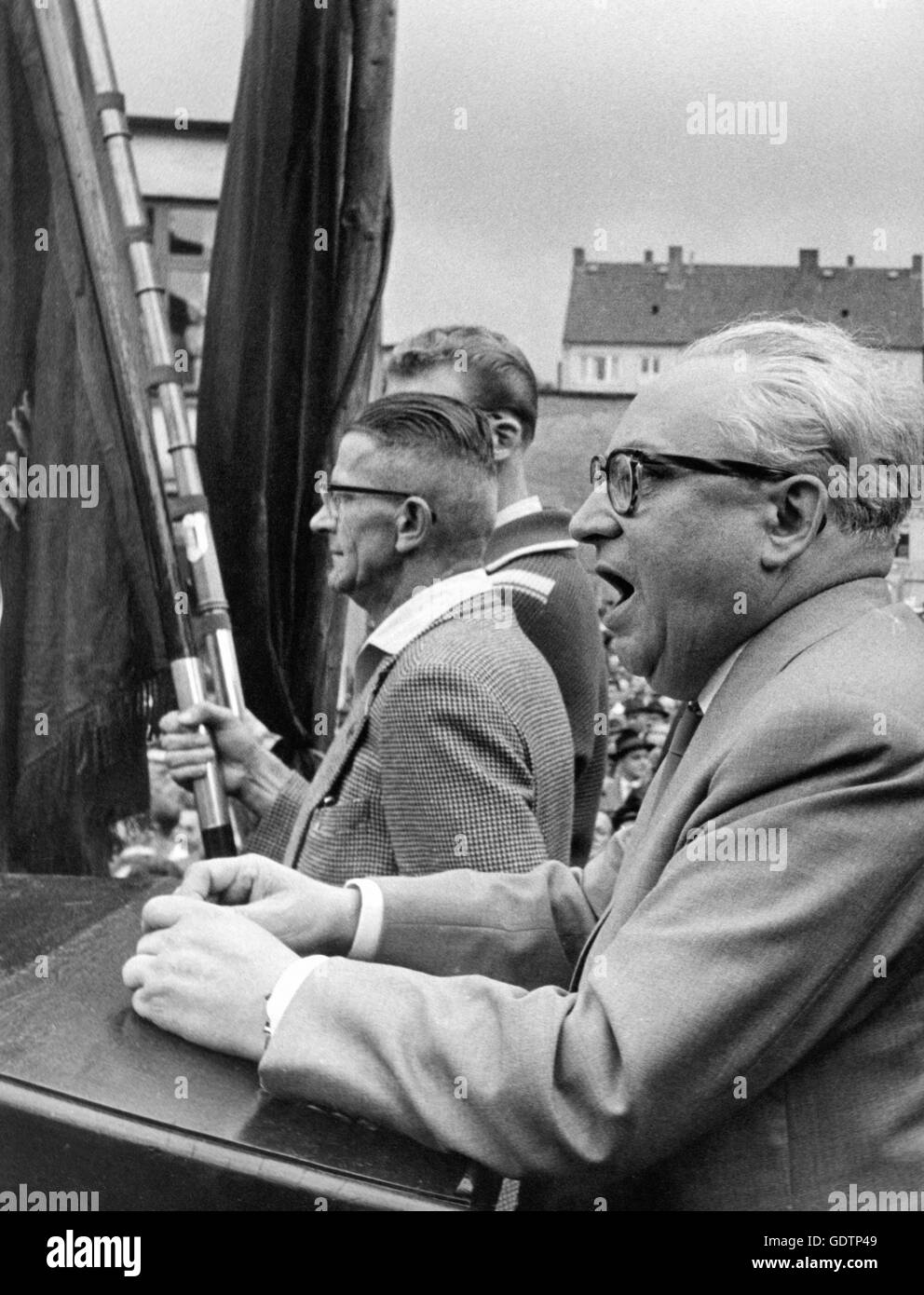 Erich ollenhauer -Fotos und -Bildmaterial in hoher Auflösung – Alamy