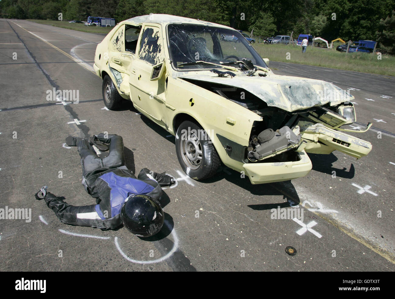 Crashtest dummy kopf -Fotos und -Bildmaterial in hoher Auflösung – Alamy