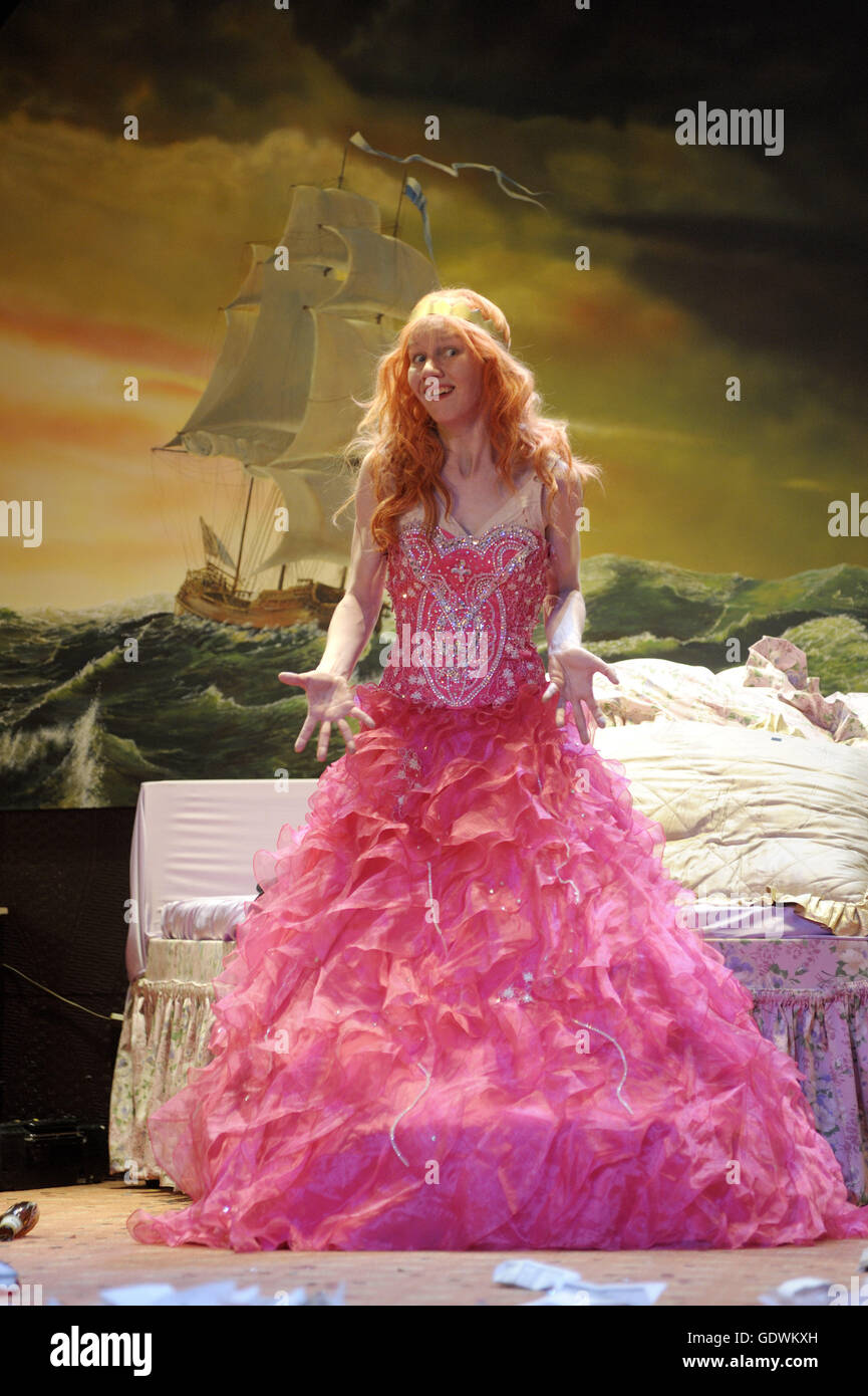 Queen claudia -Fotos und -Bildmaterial in hoher Auflösung – Alamy