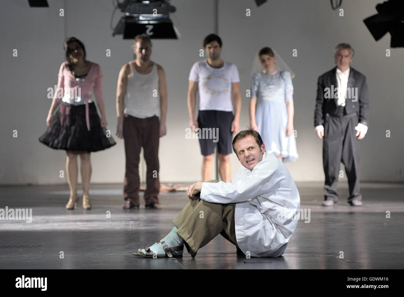 Set design katrin brack -Fotos und -Bildmaterial in hoher Auflösung – Alamy