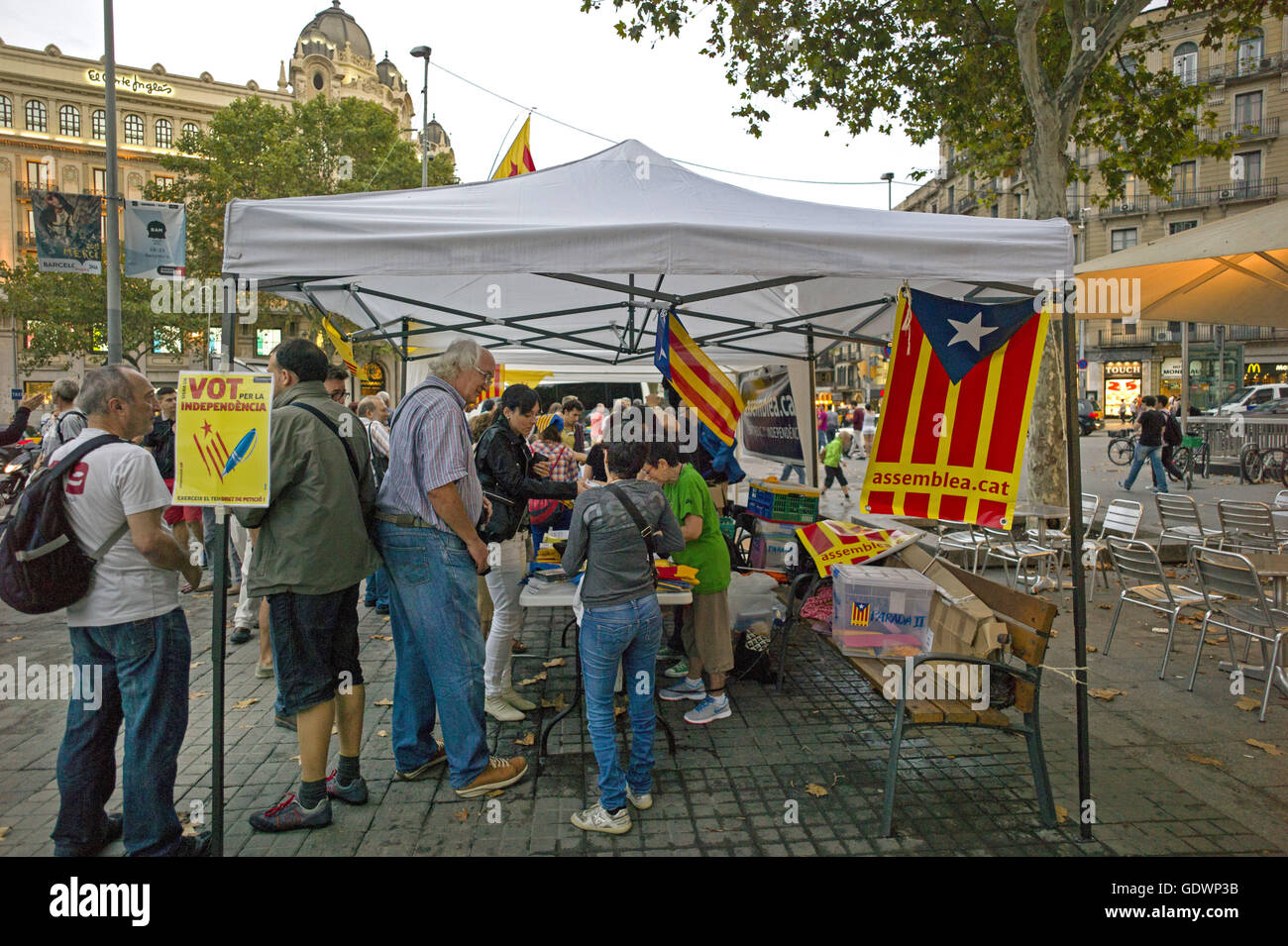 Information stand Stockfotos und -bilder Kaufen - Alamy