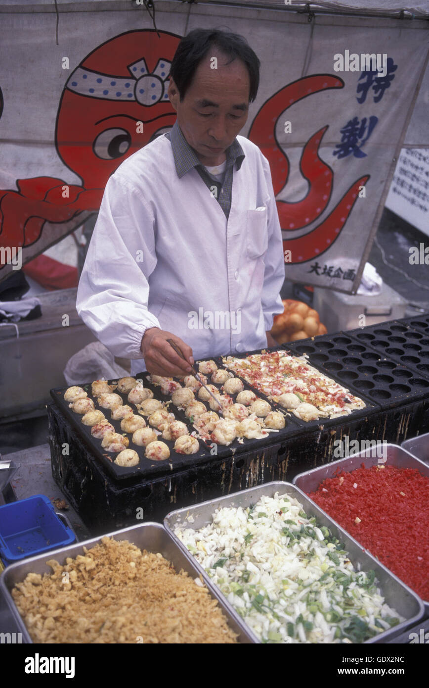 ein Fast-Food Shop in der Innenstadt von Tokio in Japan in Asien ...