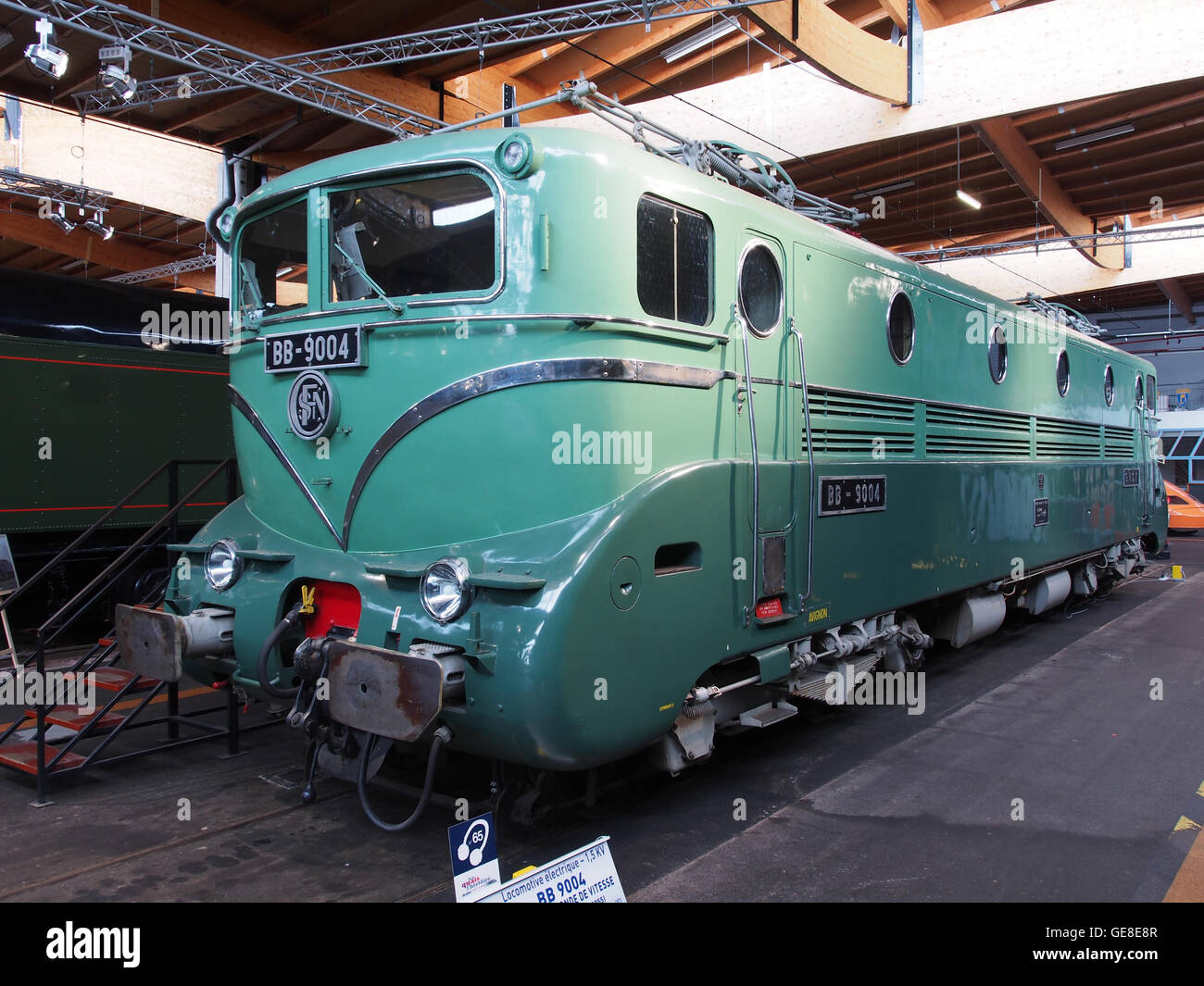 Die SNCF BB 9004 ist eine elektrische Lokomotive der französischen Eisenbahngesellschaft SNCF ...