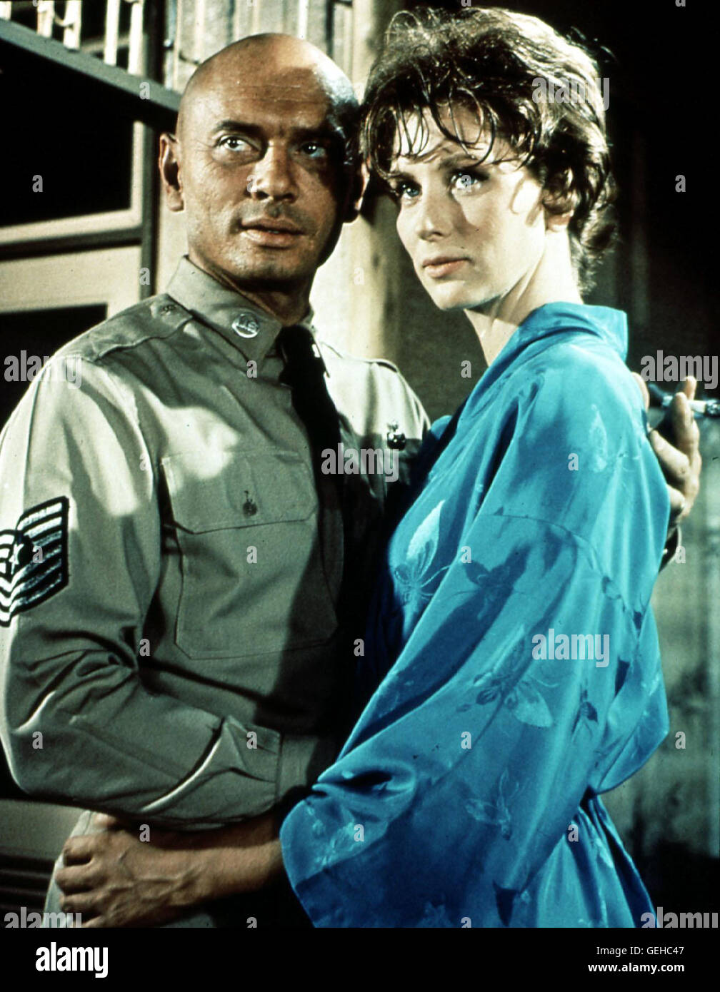 Yul Brunner, Suzy Parker Sergeant Mike Takashima (Yul Brunner ...