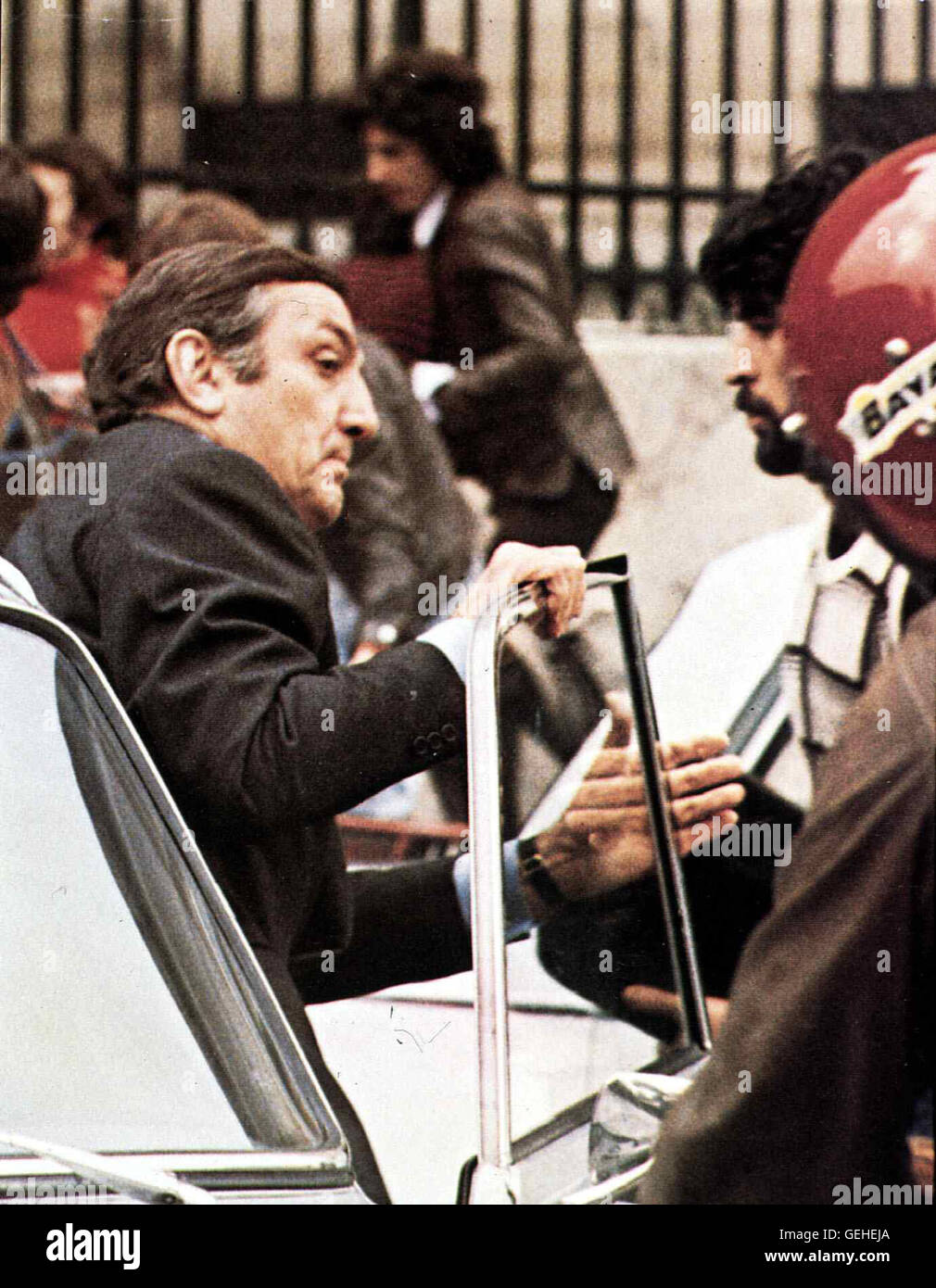 Lino Ventura Dank Seiner Tochter Erhaelt Jean (Lino Ventura, l) die ...