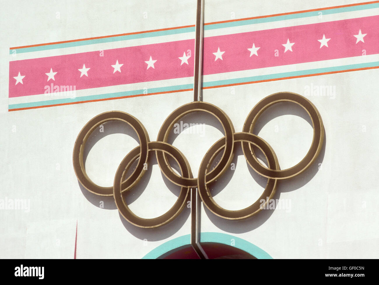 Logo olympische ringe -Fotos und -Bildmaterial in hoher Auflösung – Alamy