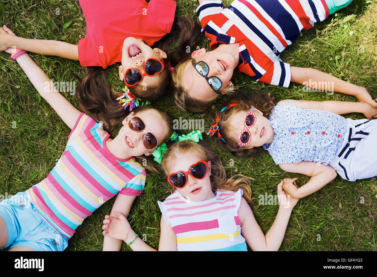 Sommer kinder -Fotos und -Bildmaterial in hoher Auflösung – Alamy