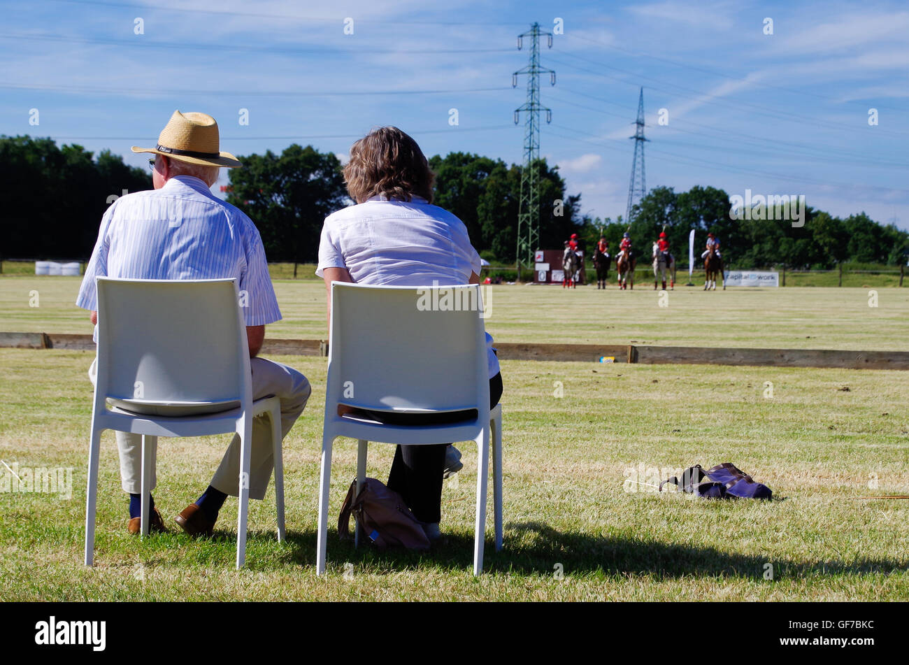 Spectators watching polo match -Fotos und -Bildmaterial in hoher ...