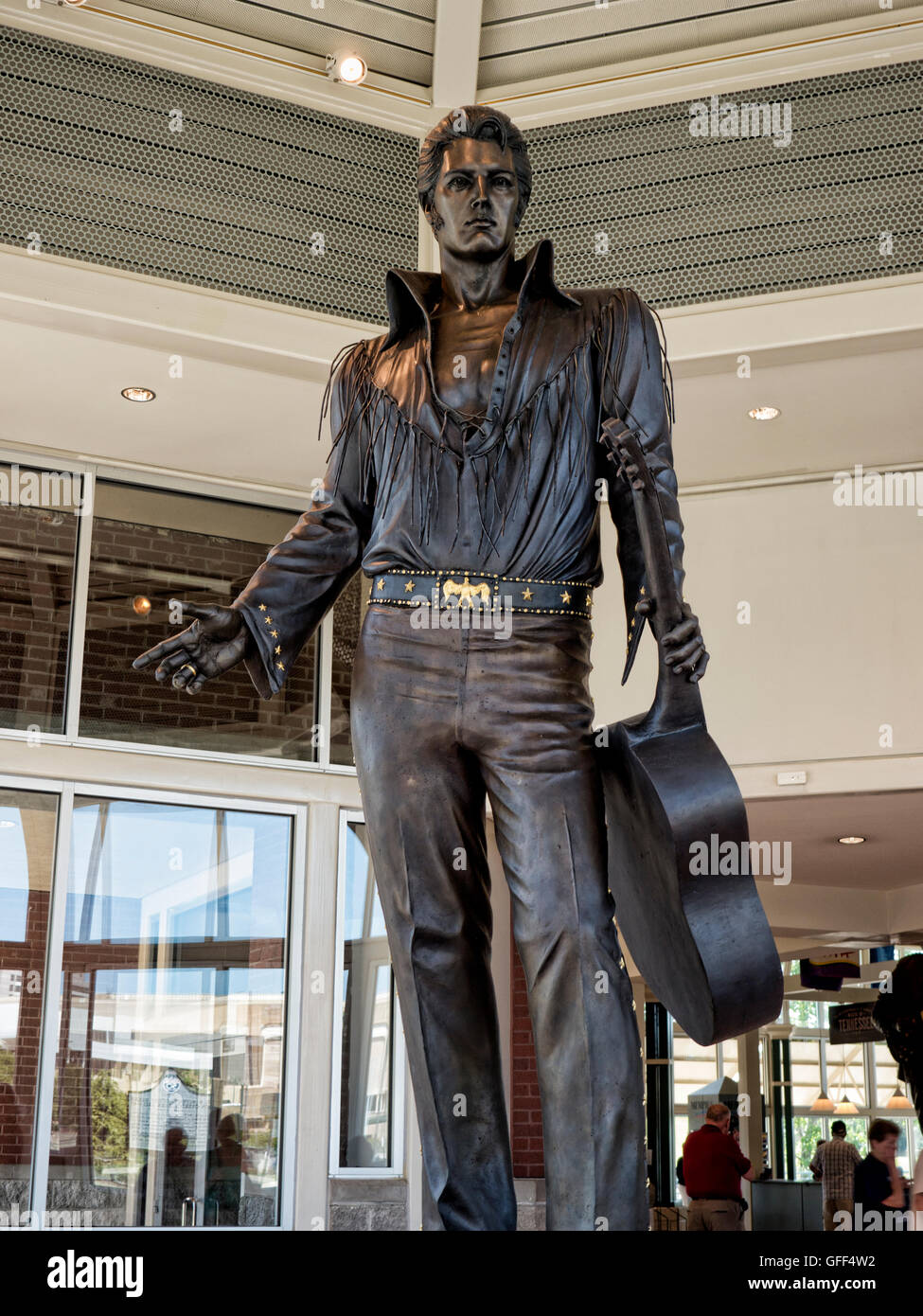 Statue von Elvis Presley im Welcome Center in Memphis USA Tennessee ...