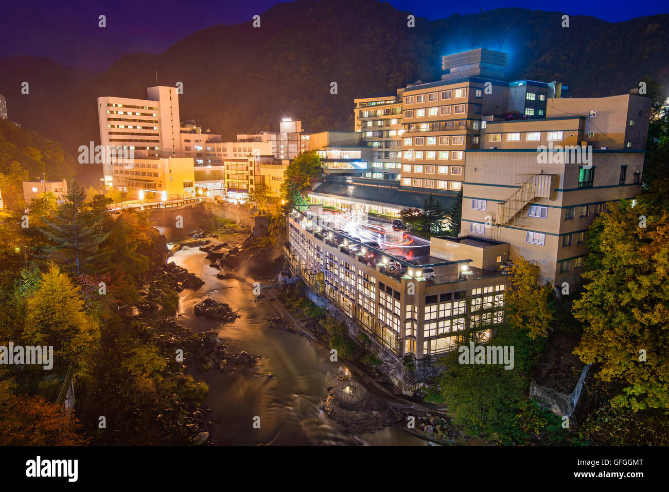Jozankei, Japan Hot Springs Resort Stadt bei Nacht Stockfotografie - Alamy