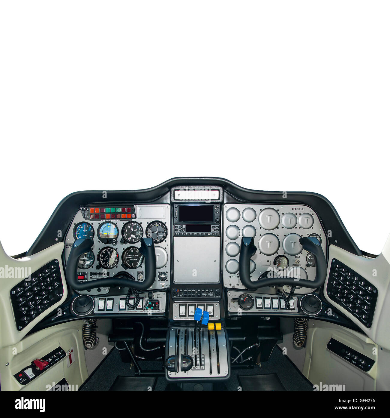 Pilot Cabine Flugzeug innen isoliert mit dashboard Stockfotografie - Alamy