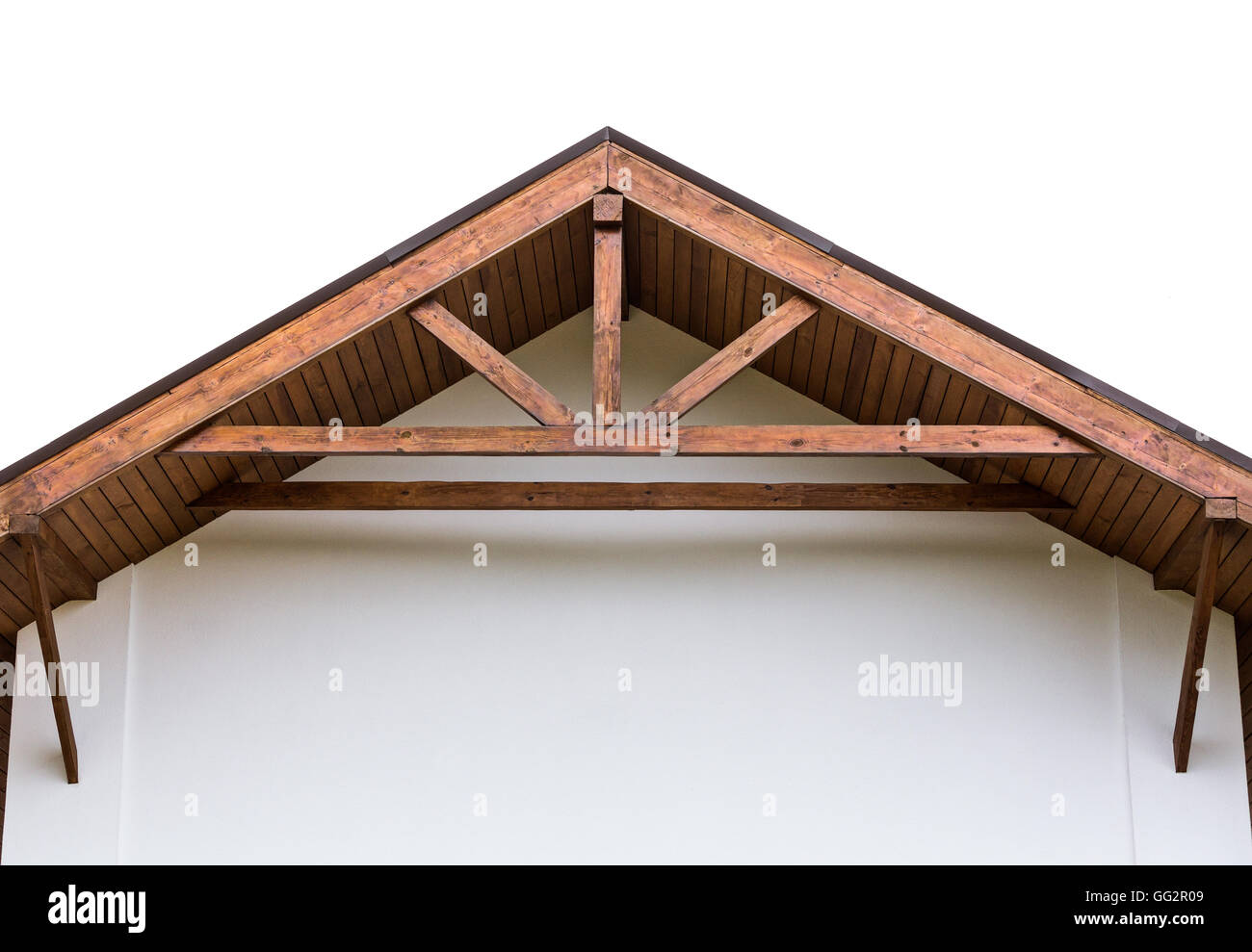 Giebel des neuen Heims mit Holzdach Sparren Stockfotografie - Alamy