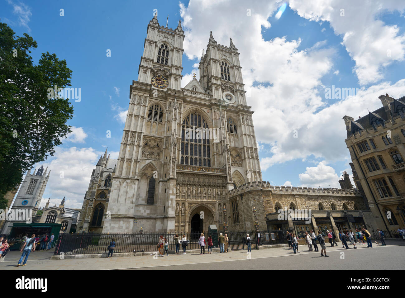 Front westminster abbey -Fotos und -Bildmaterial in hoher Auflösung – Alamy
